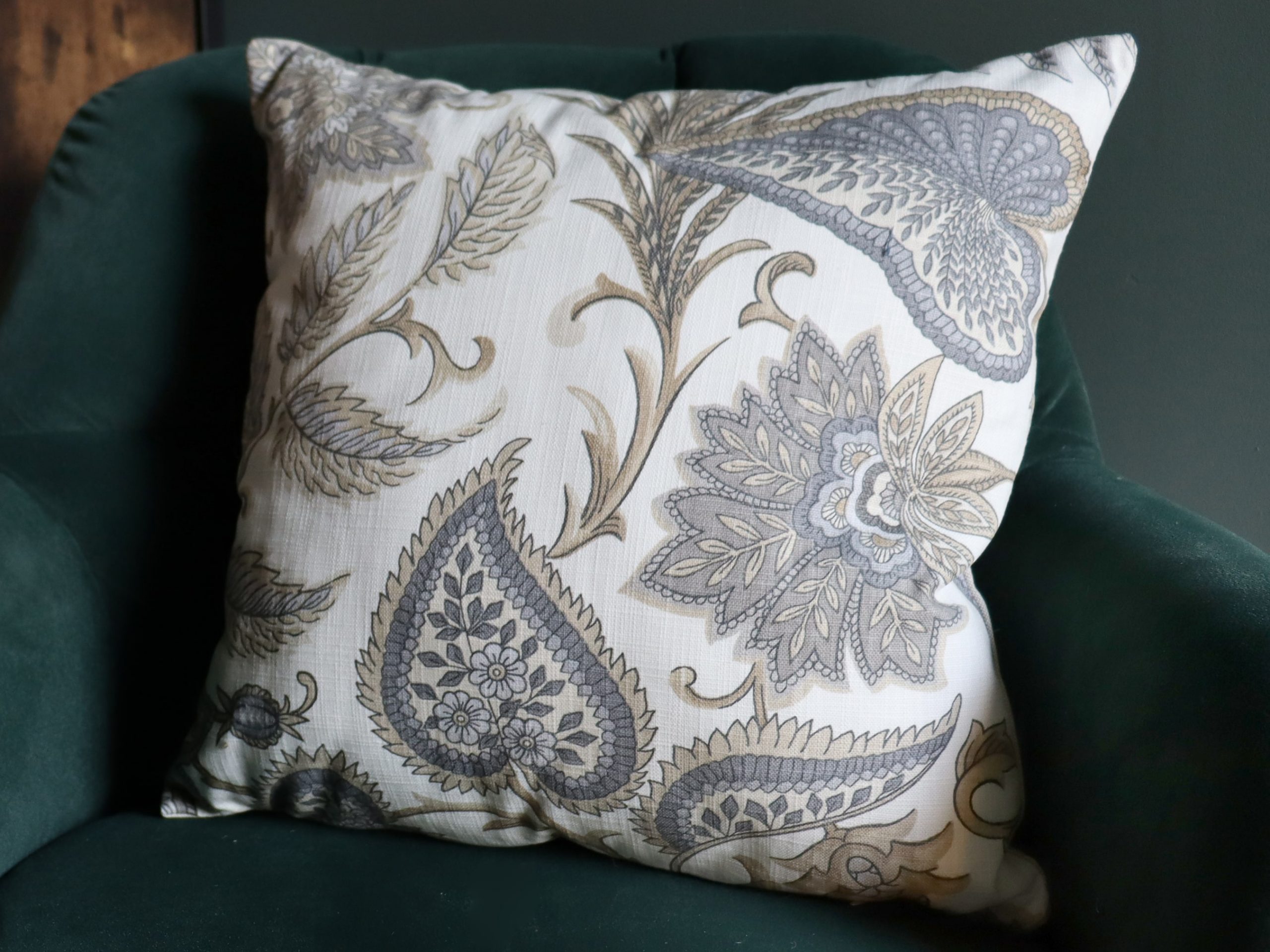 Cream Paisley Sofa Cushion, Stylish Interior Cushion - Light Owl